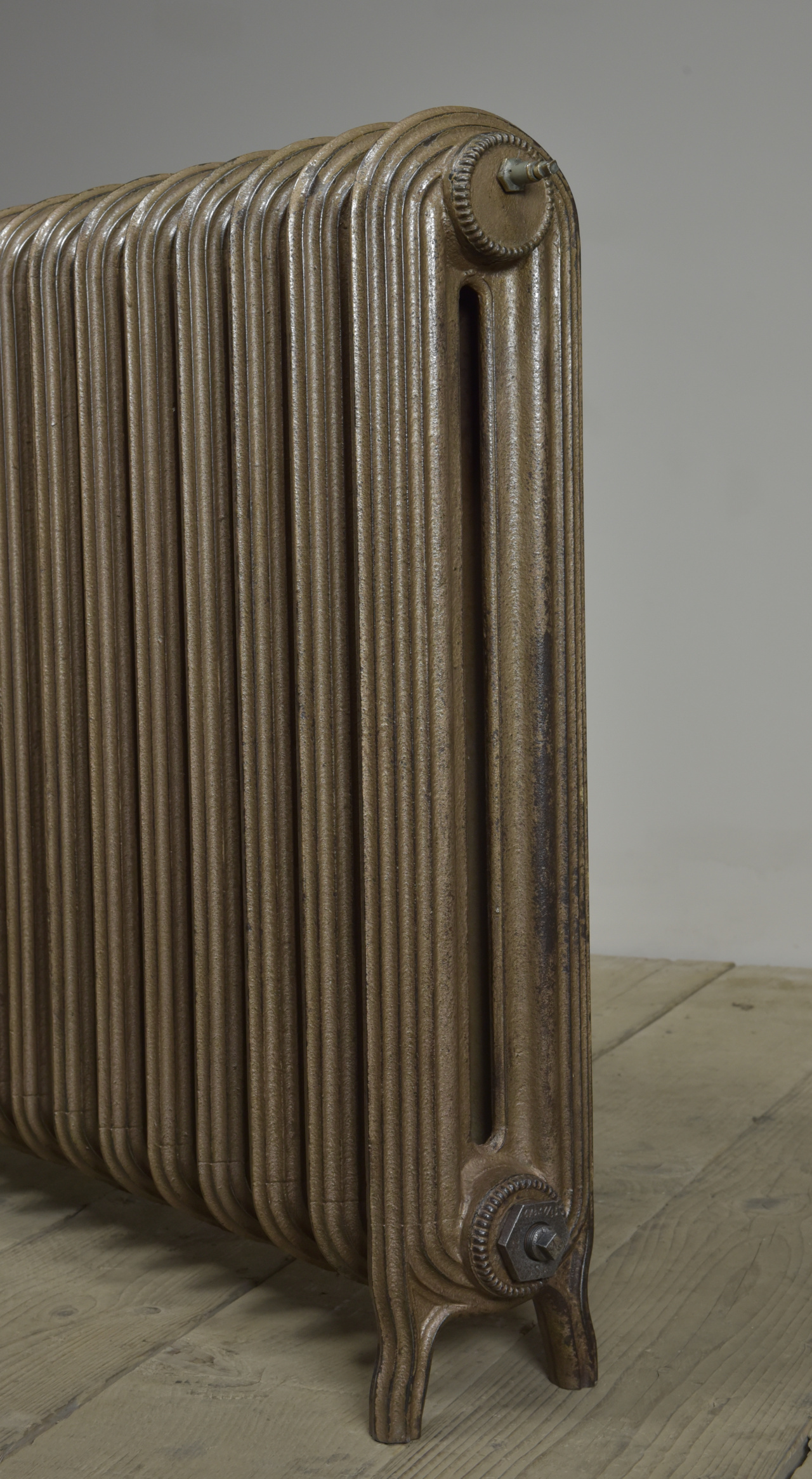 FLUTED RADIATOR | Haes News & Photos