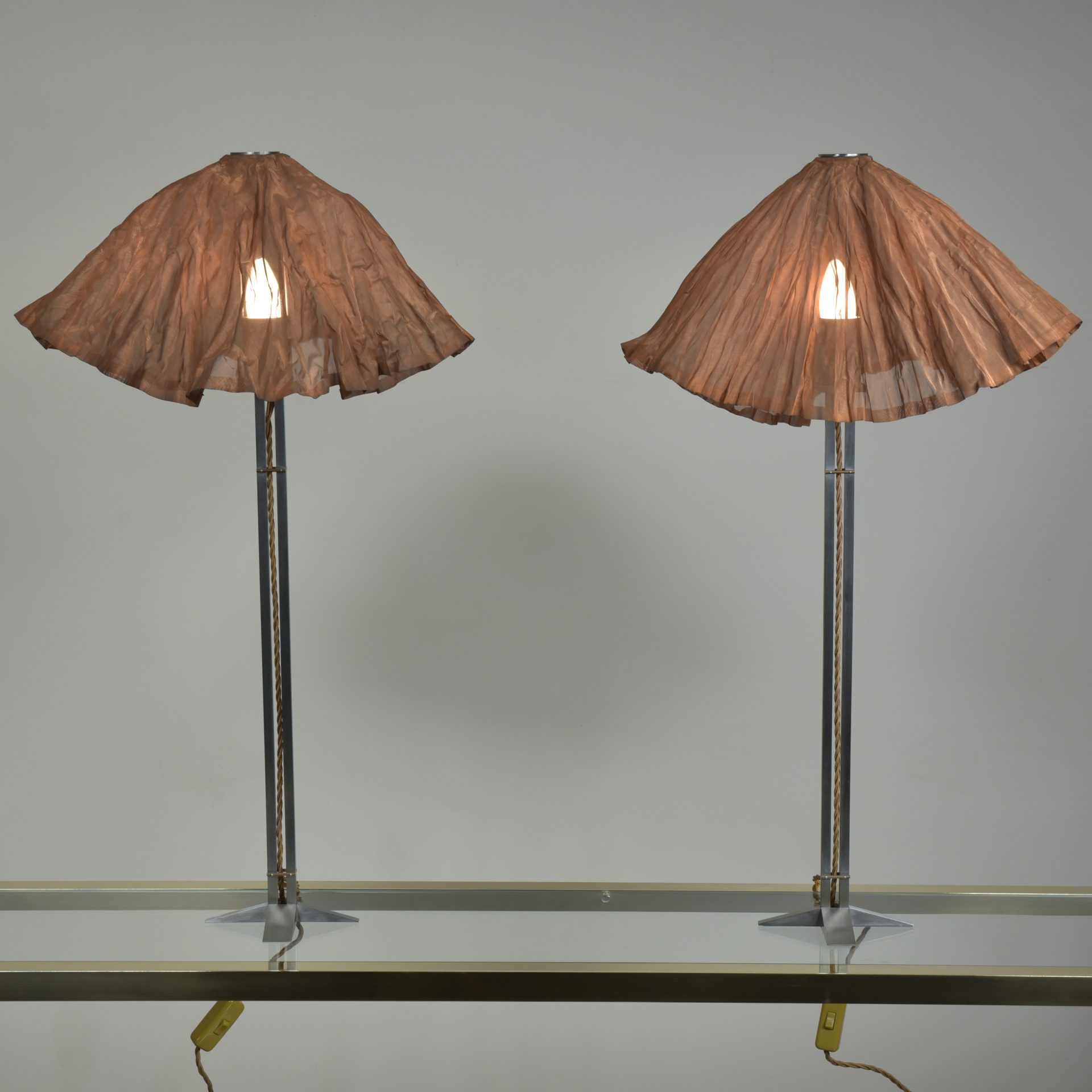 STEEL & BRASS MESH SHADE LAMPS | Haes News & Photos