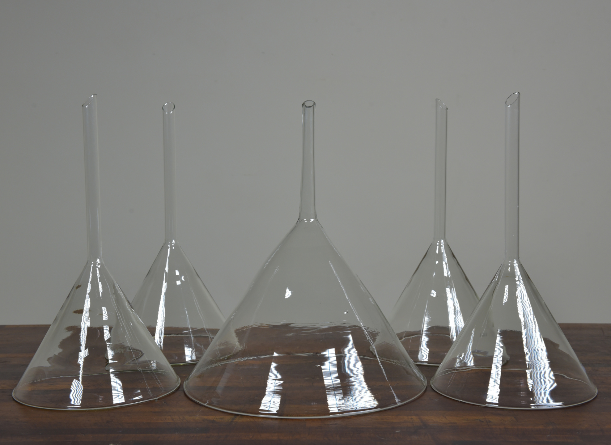 GLASS FUNNEL LIGHTS | Haes News & Photos