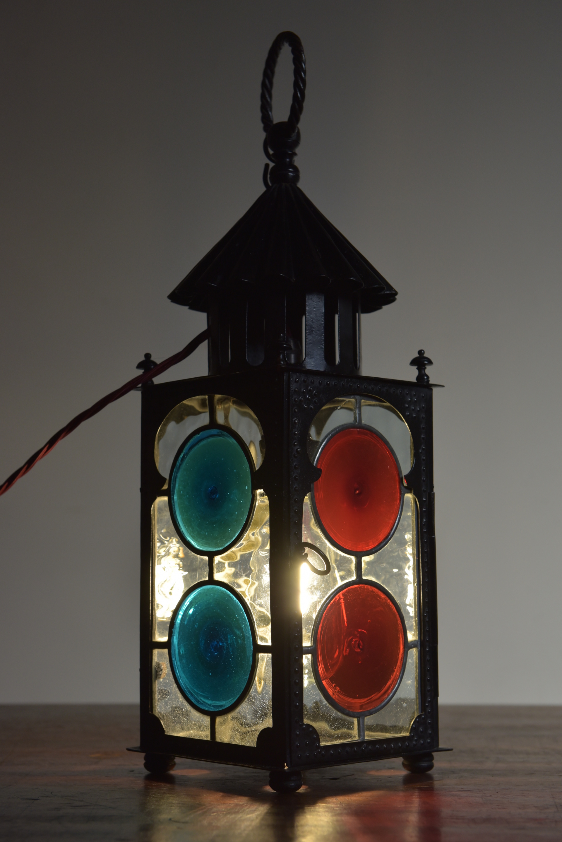 BULLSEYE LANTERN | Haes News & Photos